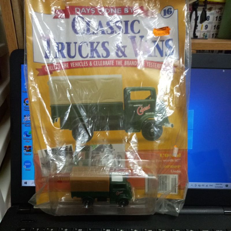 Lledo Days Gone Classic Trucks & Vans Issue 16 - CASTROL TRUCK ...
