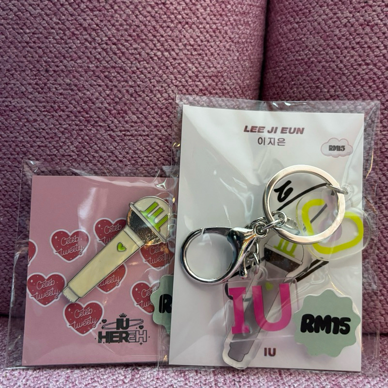 IU HEREH CONCERT WORLD TOUR KEYCHAIN & ENAMEL PIN | Shopee Malaysia