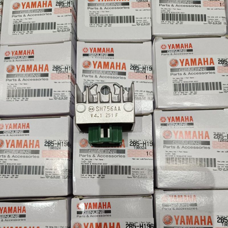 LC135 V2 - V4 RECTIFIER / REGULATOR ORIGINAL VIETNAM YAMAHA | Shopee ...