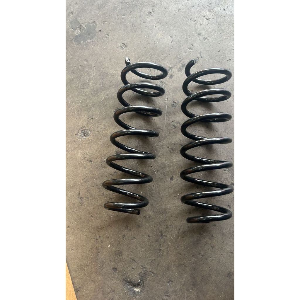ABSORBER COIL SPRING BMW F10 FRONT & REAR | Shopee Malaysia