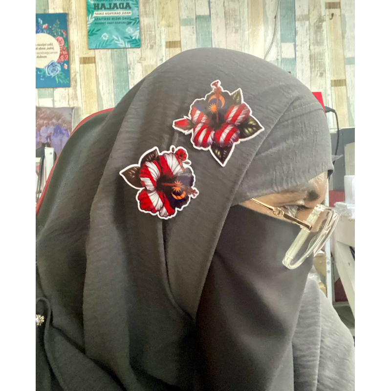 PIN TUDUNG ACRYLIC BUNGA RAYA MERDEKA😍😍😍 | Shopee Malaysia