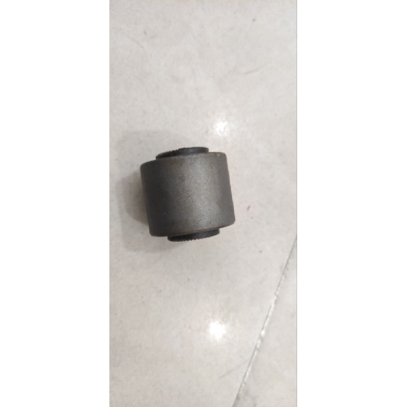 VOLVO 240 740 REAR AXLE BUSH 1330427 | Shopee Malaysia