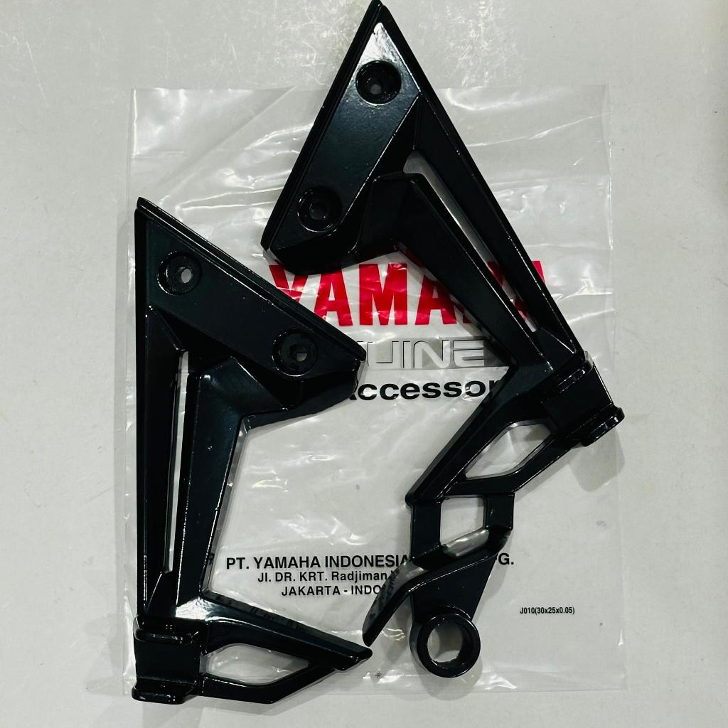YAMAHA 135LC LC135 NEW V2 V3 V4 V5 V6 V7 V8 REAR FOOTREST FOOT REST BRACKET LH RH KIRI KANAN ...