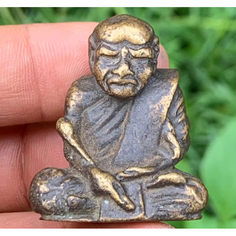 tok raja amulet 泰国佛牌 | Shopee Malaysia
