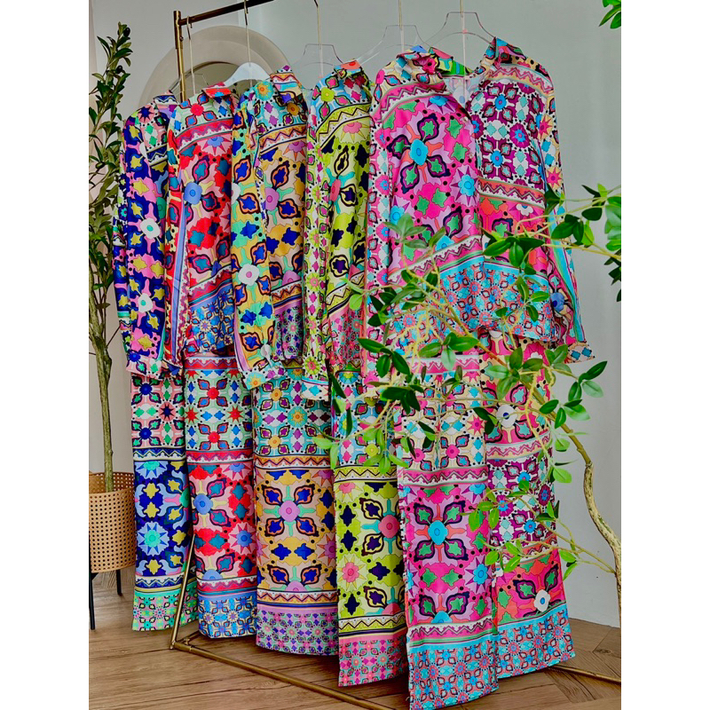 DEWI DIARY ALMAS SATIN CO-ORD | Shopee Malaysia