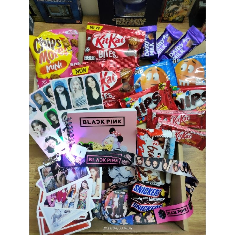 BlackPink surprise box , gift box , birthday box , chocolate box ...