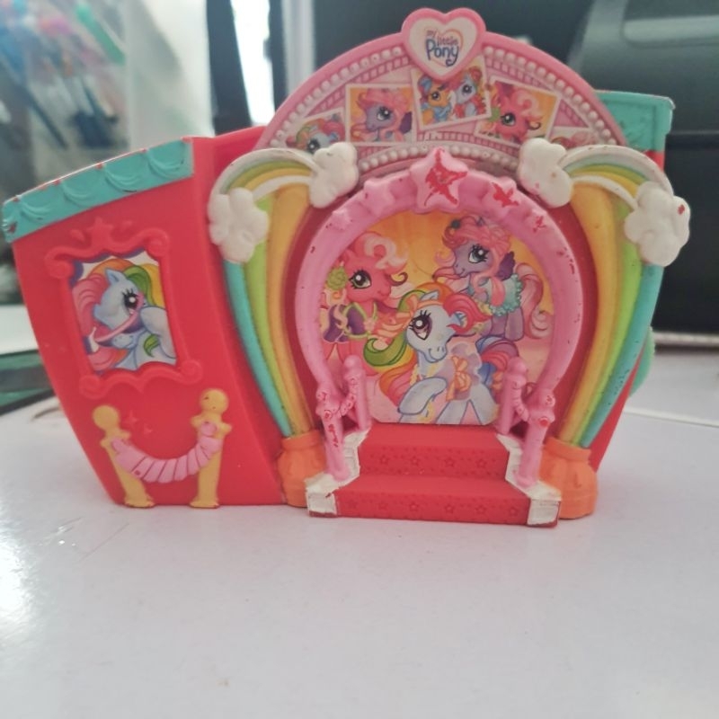 My Little Pony Play stage with free 1 pony. preloved toys | Shopee Malaysia
