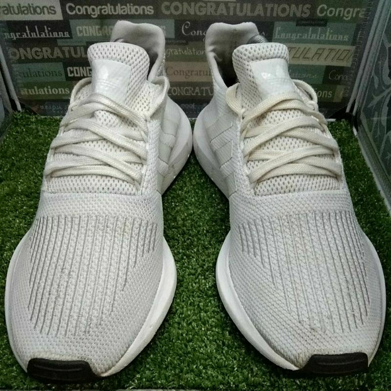 KASUT SPORT ADIDAS SWIFT RUN BUNDLE (10 UK) | Shopee Malaysia