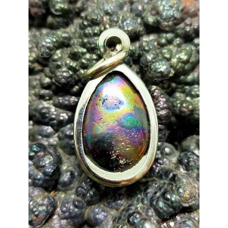 Batu mistik rainbow, lucky rainbow Stone#Leklai mineral 🌟🌈 | Shopee ...