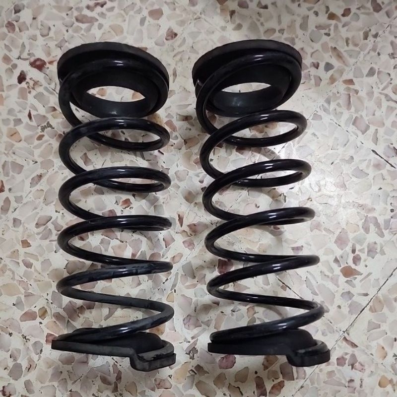 Perodua MYVI Lagi Best / Icon Rear Coil Spring with cushion second hand ...