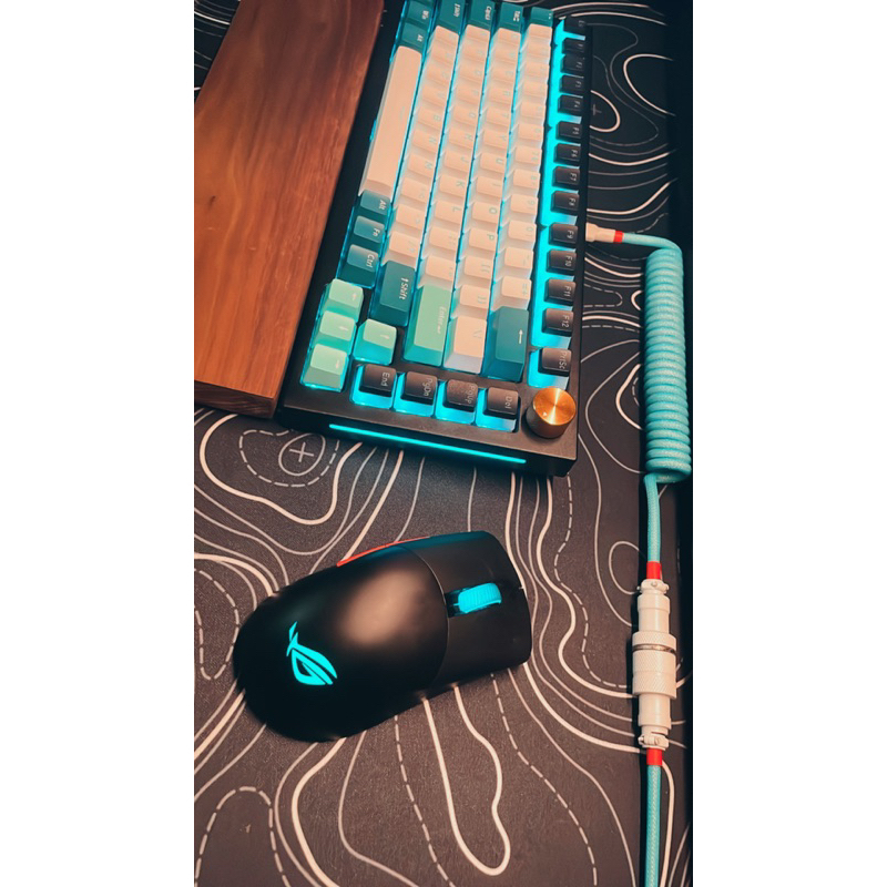 custom GMMK PRO Keyboard (KTT Strawberry switch) | Shopee Malaysia