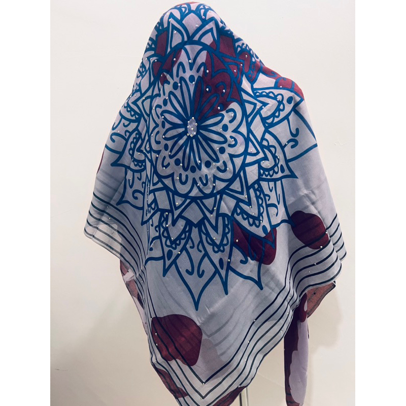 TUDUNG BAWAL CORAK BATIK (ADA DIAMOND) BIDANG 50 | Shopee Malaysia