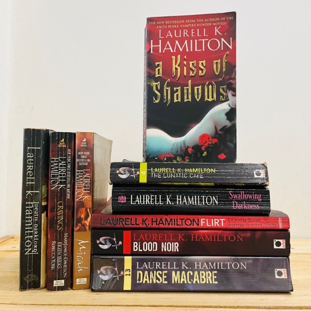Laurell K. Hamilton's Books (Preloved) | Shopee Malaysia