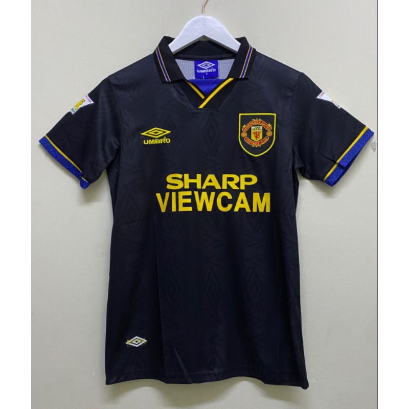 JERSI MANCHESTER UNITED RETRO MERAH SHARP ZIP | Shopee Malaysia