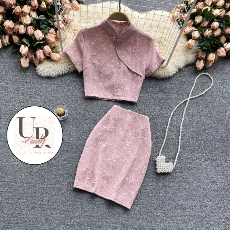 Ladies Cheongsam(Pink), Two piece, traditional wear (Chinese New Year ...