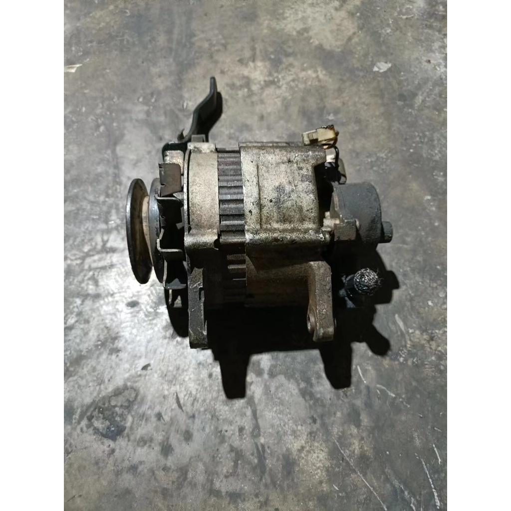 ISUZU LORRY 1 TON 4JB1 NHR ALTERNATOR USED ORIGINAL AUTO PART GOOD ...