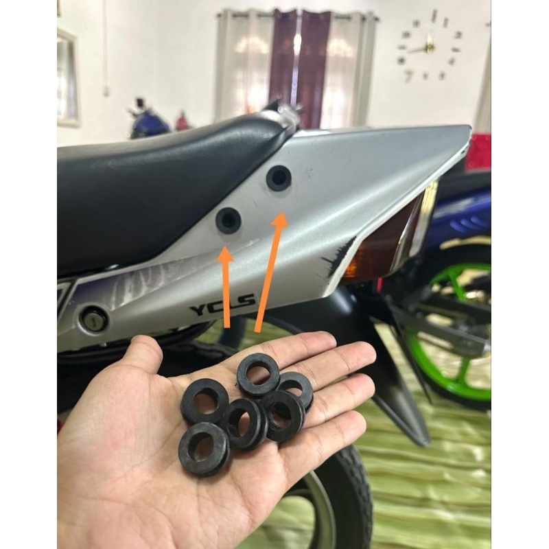 RUBBER TAIL SEAT LBAR RXZ GETAH SPOILER MILI HARGA 1PCS | Shopee Malaysia