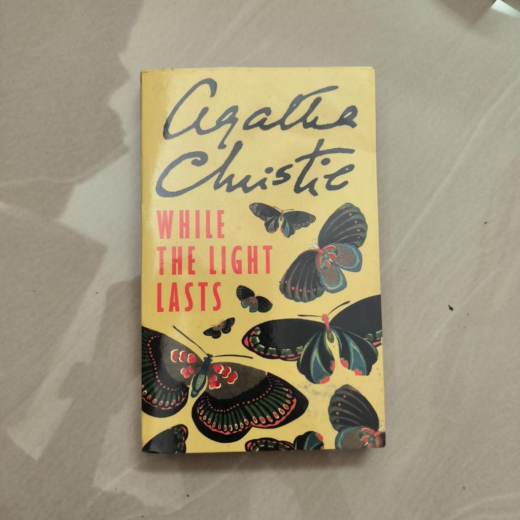 While the Light Lasts by Agatha Christie | Shopee Malaysia While the Light Lasts by Agatha Christie | Shopee Malaysia