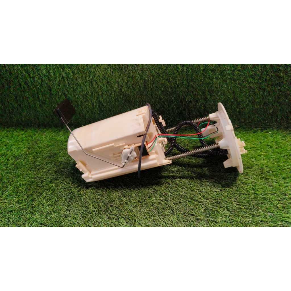 Toyota Hilux Revo 2016 Fuel Pump (2.8 Model) | Shopee Malaysia