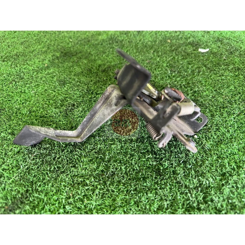Toyota Estima ACR50 Front Bonnet Lock | Shopee Malaysia