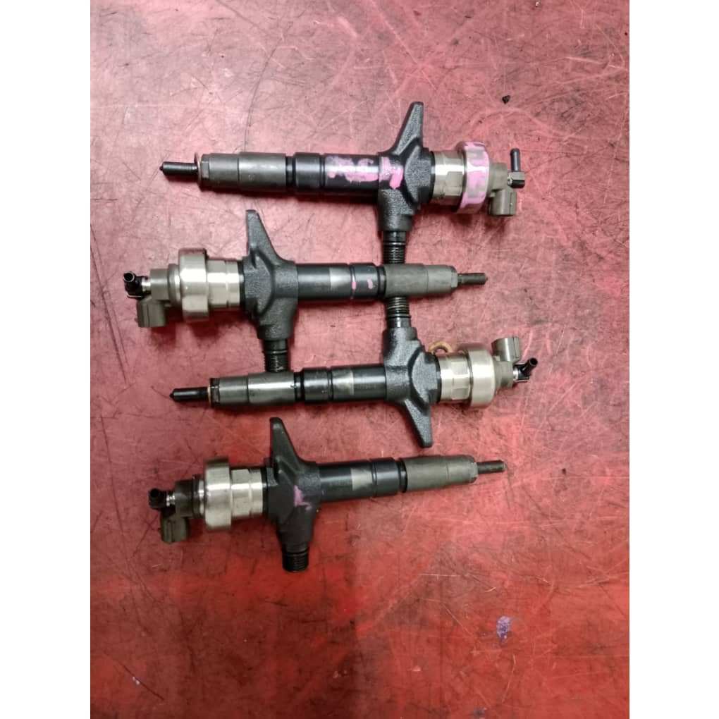 ISUZU D-MAX 2.5L 4JK1 FUEL INJECTOR ORIGINAL HALF CUT | Shopee Malaysia