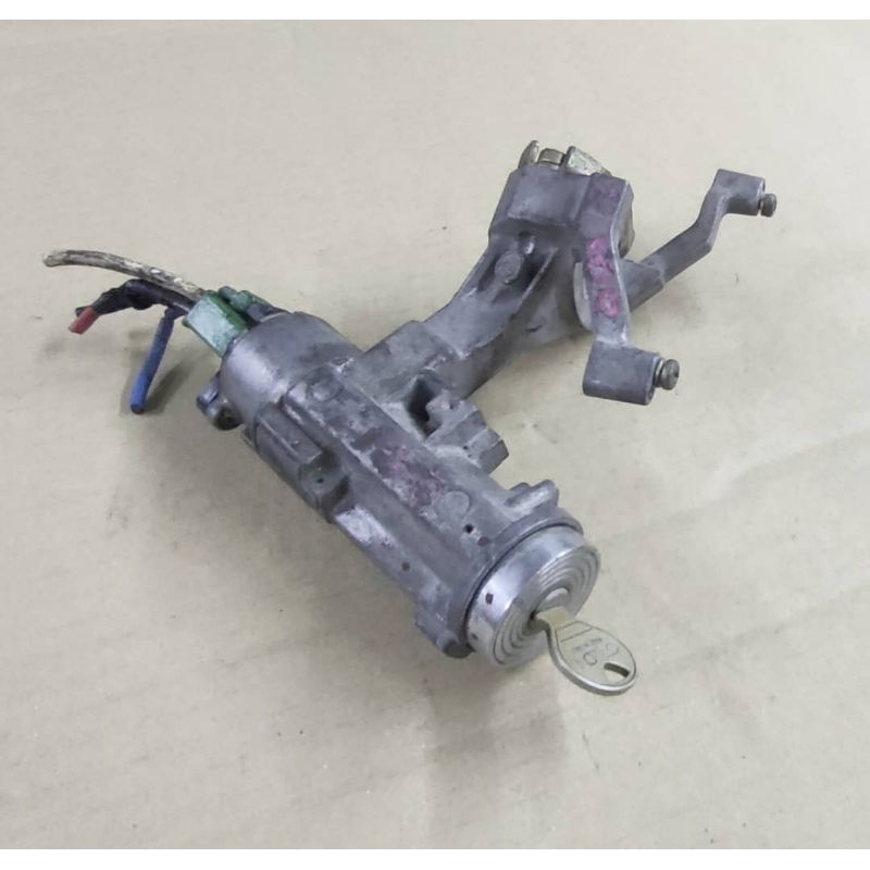 Steering lock daihatsu charade g100 Steering lock daihatsu charade g100 ...