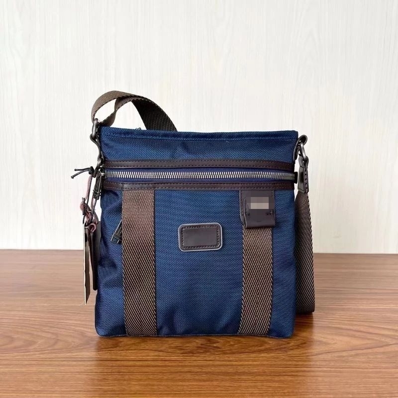 DH Multi-mezzanine lightweight men's leisure Travel Tu Name shoulder ...