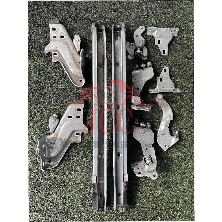 TOYOTA TANK/ROOMY/THOR M900A RAIL SLIDING DOOR SET JAPAN USED[1B-C134 ...