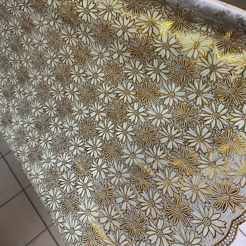 Raya Alas Meja Makan / Royal Metallic Gold Waterproof Tablecloth Lapik ...