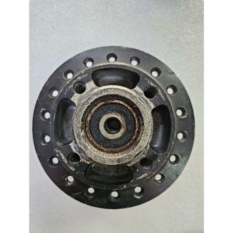 SECOND RG/RGV/TXR FRONT HUB (HAVE DEFECT STOCK CLEARANCE OFFER) SUZUKI ...