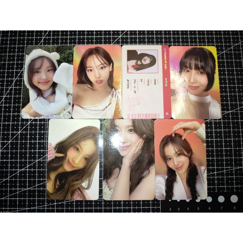 WTS TWICE OFFICIAL PHOTOCARD (NAYEON, JEONGYEON, MOMO, SANA, JIHYO, MINA, DAHYUN, CHAEYOUNG ...