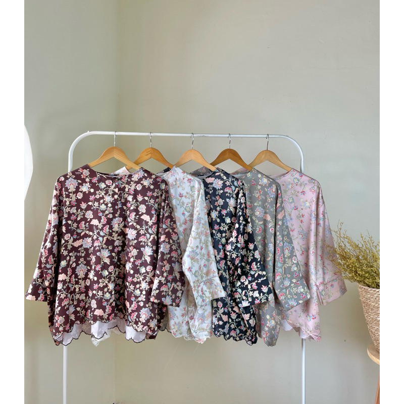 Melinda Sonia Baggy Blouse Sulam | Shopee Malaysia