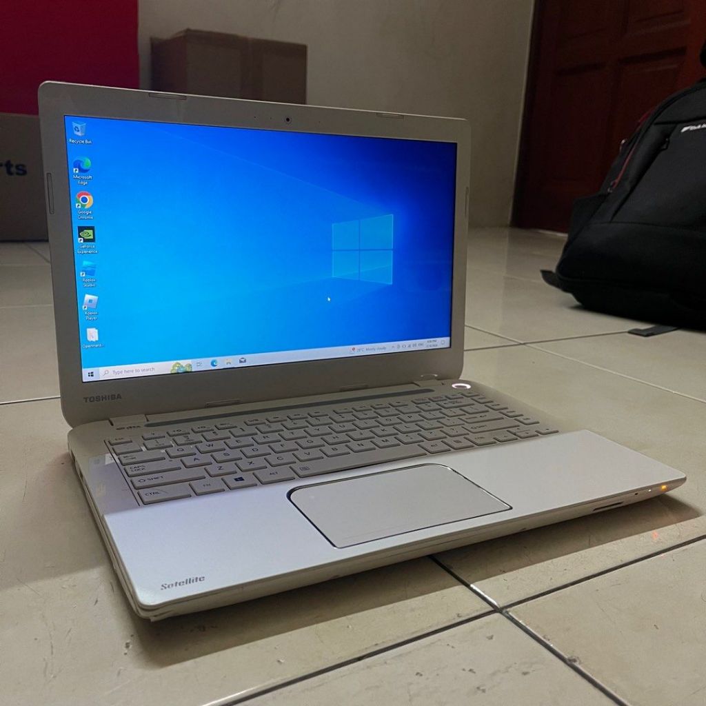 Toshiba Satellite L40-A 14 inch 4GB+128GB Intel Core i5 4th Gen Nvidia ...