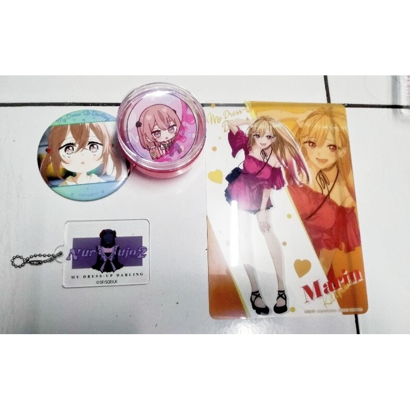 My Dress Up Darling! Official Merchs (Badge/Keychain/Poster) | Shopee ...