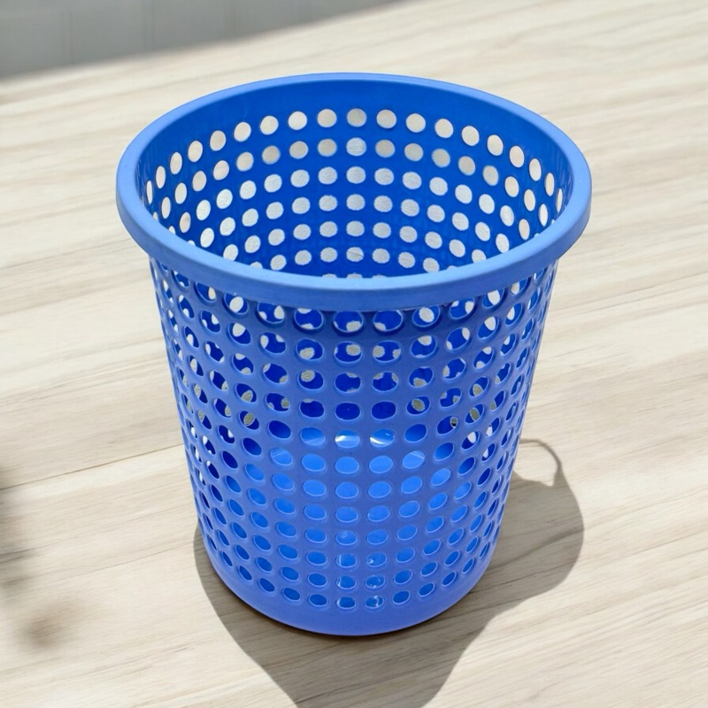 Dustbin basket store