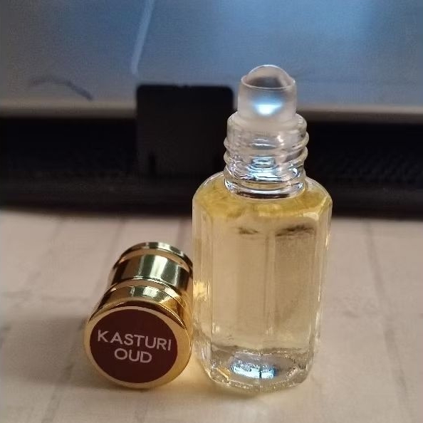 Kasturi Oud Gaharu Asli Wangian Sunnah 6ml | Shopee Malaysia