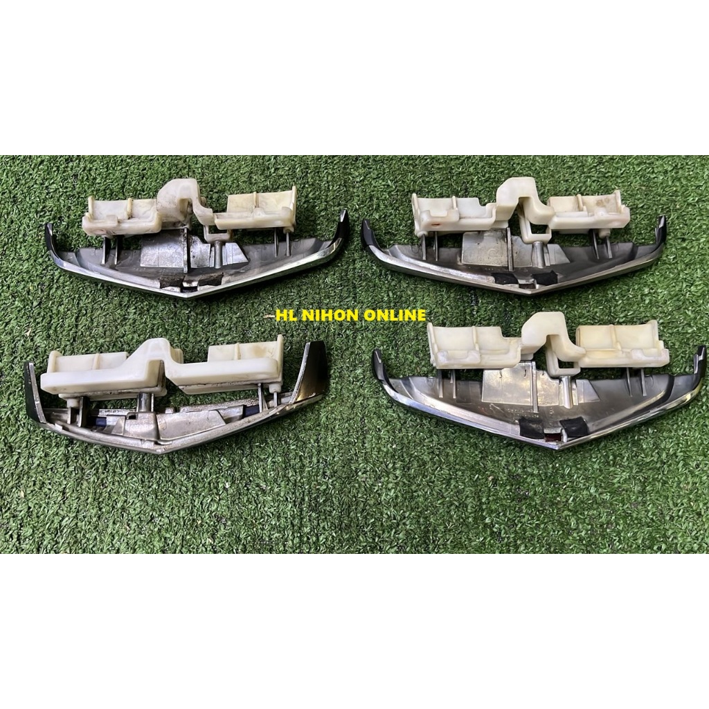 (USED)Toyota Estima Previa ACR30 ACR40 Genuine Front Grille Emblem ...