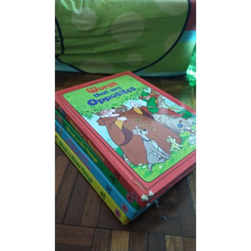 Grolier Walt Disney's words series (full set hard cover) | Shopee Malaysia