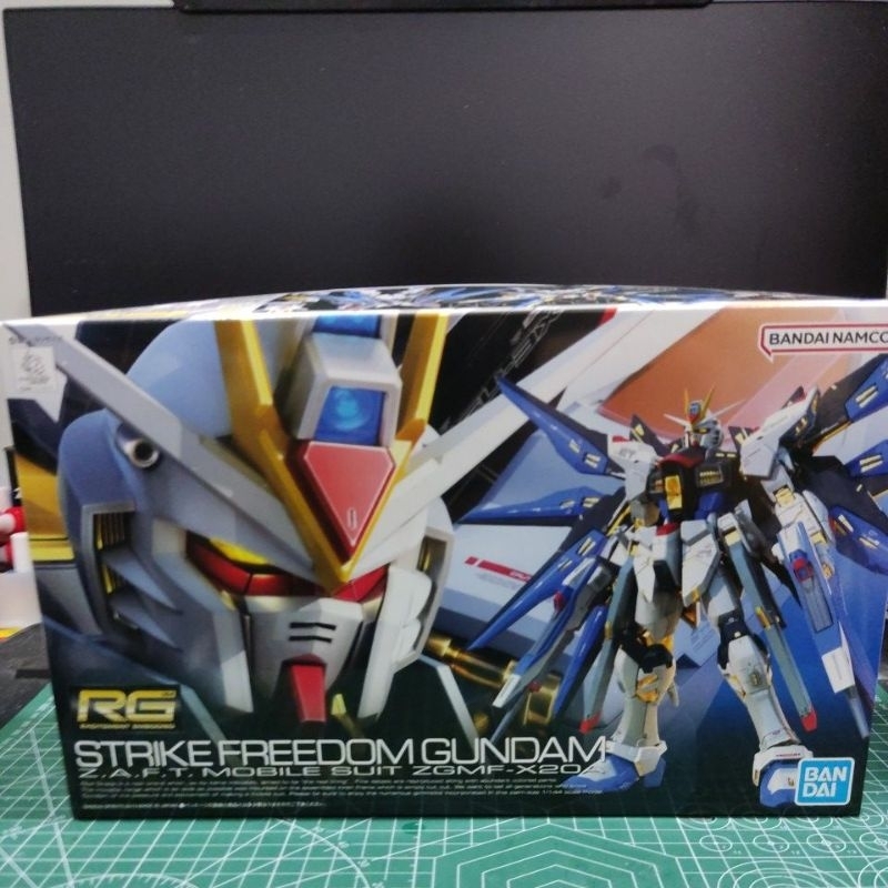 RG STRIKE FREEDOM GUNDAM RG-14 BANDAI | Shopee Malaysia