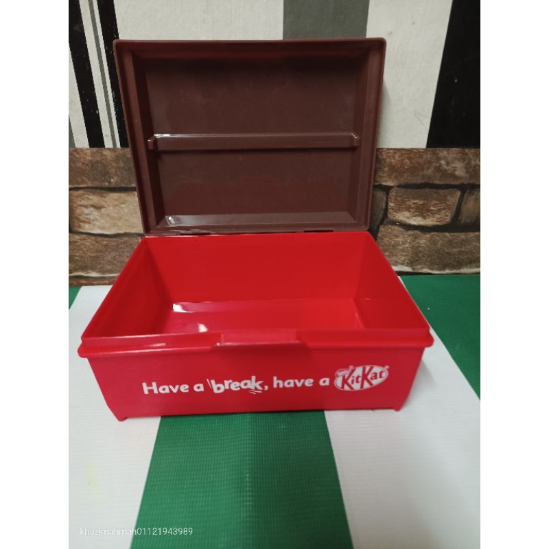 KitKat lunch box limited 1 pcs | Shopee Malaysia