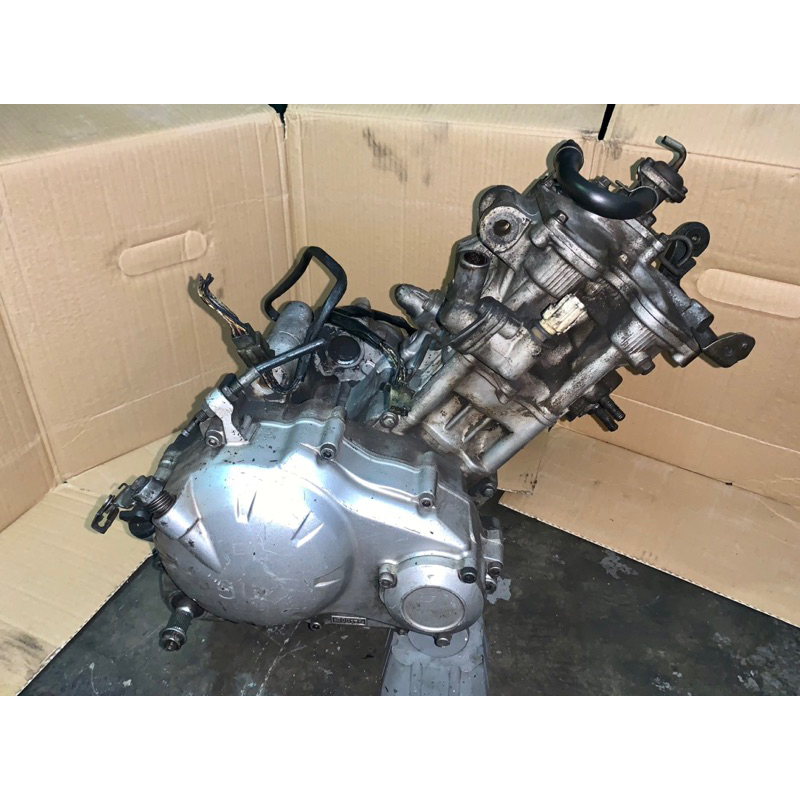 Enjin Scrap Yamaha Spark LC 135 | Shopee Malaysia