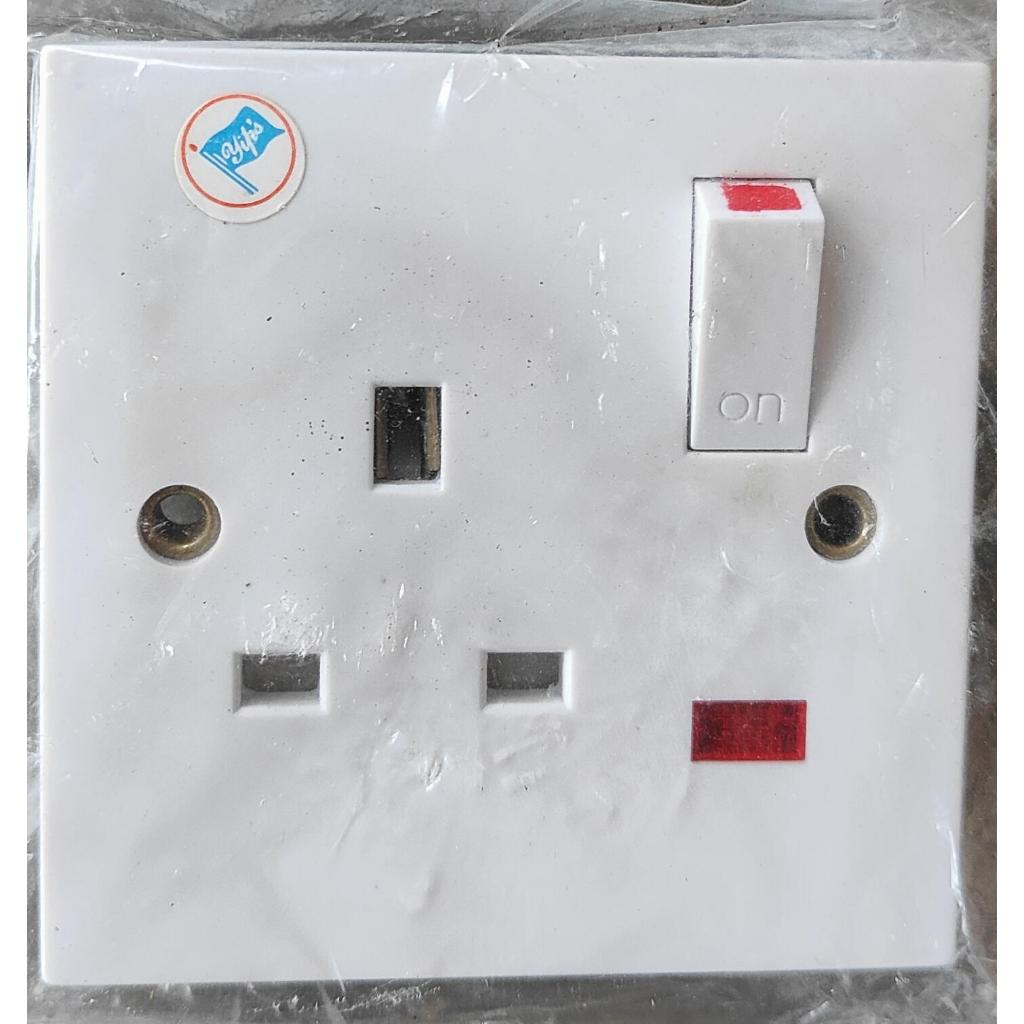 RM 1.50 each = 13A 250v 3pin SSO/SWITCH SOCKET OUTLET (2 per pack ...