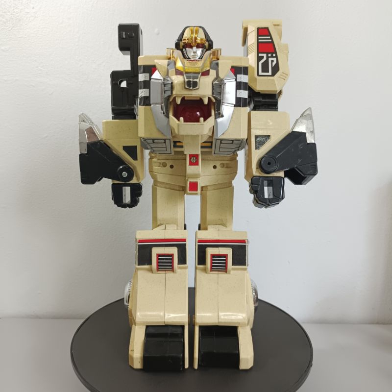 Vintage Bandai MMPR Kyoryu Sentai Zyuranger White Togerzord DX | Shopee ...