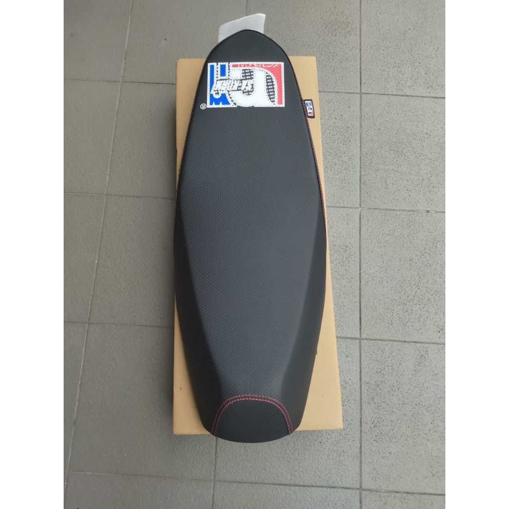 LC Sakorn Sa-korn Seat Carbon full black Racing LC135 LC Yamaha V1 V2 ...