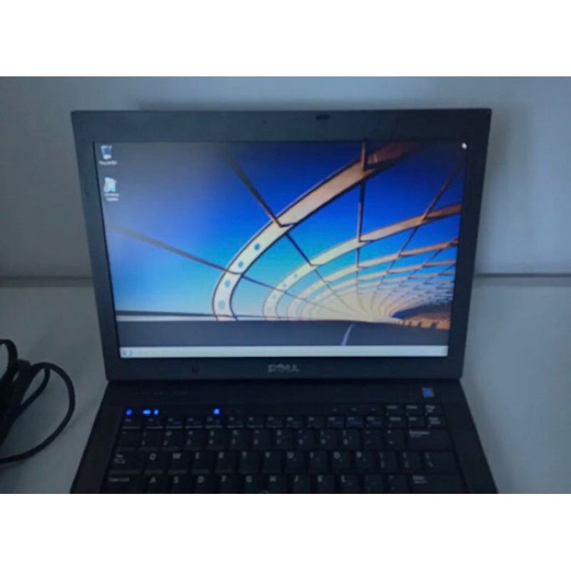 Dell laptop mode Latitude E6400 intel core 2 Duo 4gb/500gb 14” display ...