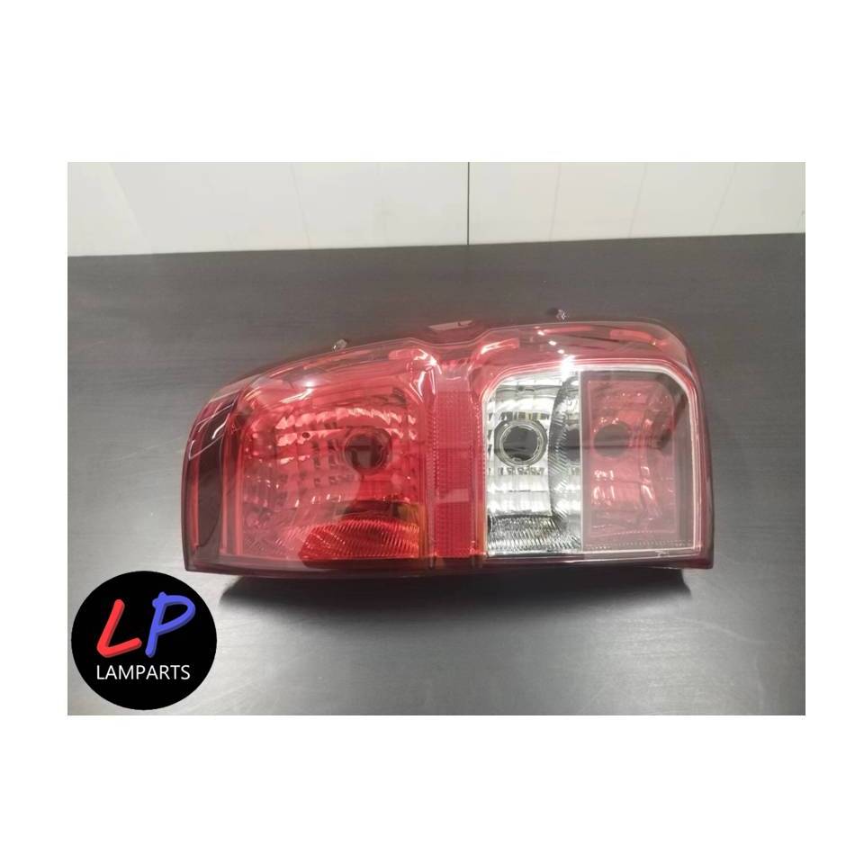 TOYOTA HILUX 2016 TAIL LAMP | Shopee Malaysia