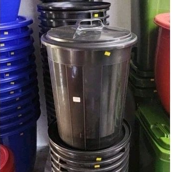 Tong hitam/pail w/cover 12g/Century 12G pail with Cover /Tong air 12G ...