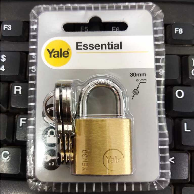 Yale Essential Series Indoor Brass Standard Shackle Padlock - YE1/30 ...
