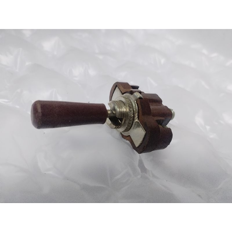 Heavy duty 12V/ 24V Flip 2 way switch | Shopee Malaysia