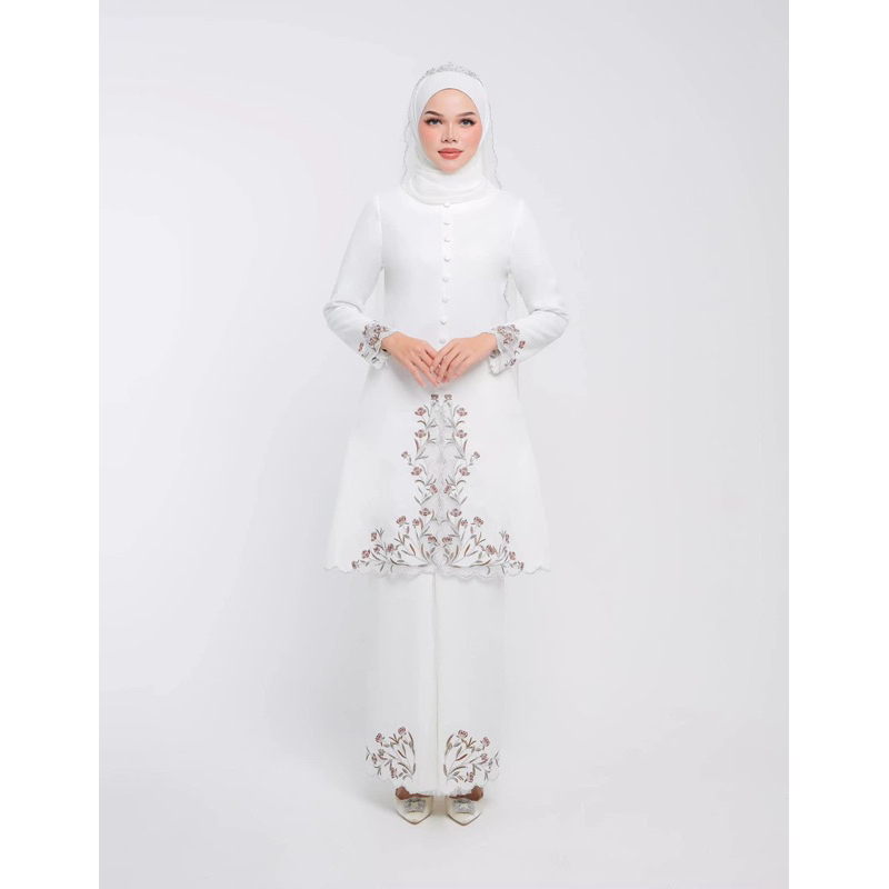 HIJABISTAHUB MINOR DEFECT HAERA KEBAYA(OFF WHITE) | Shopee Malaysia